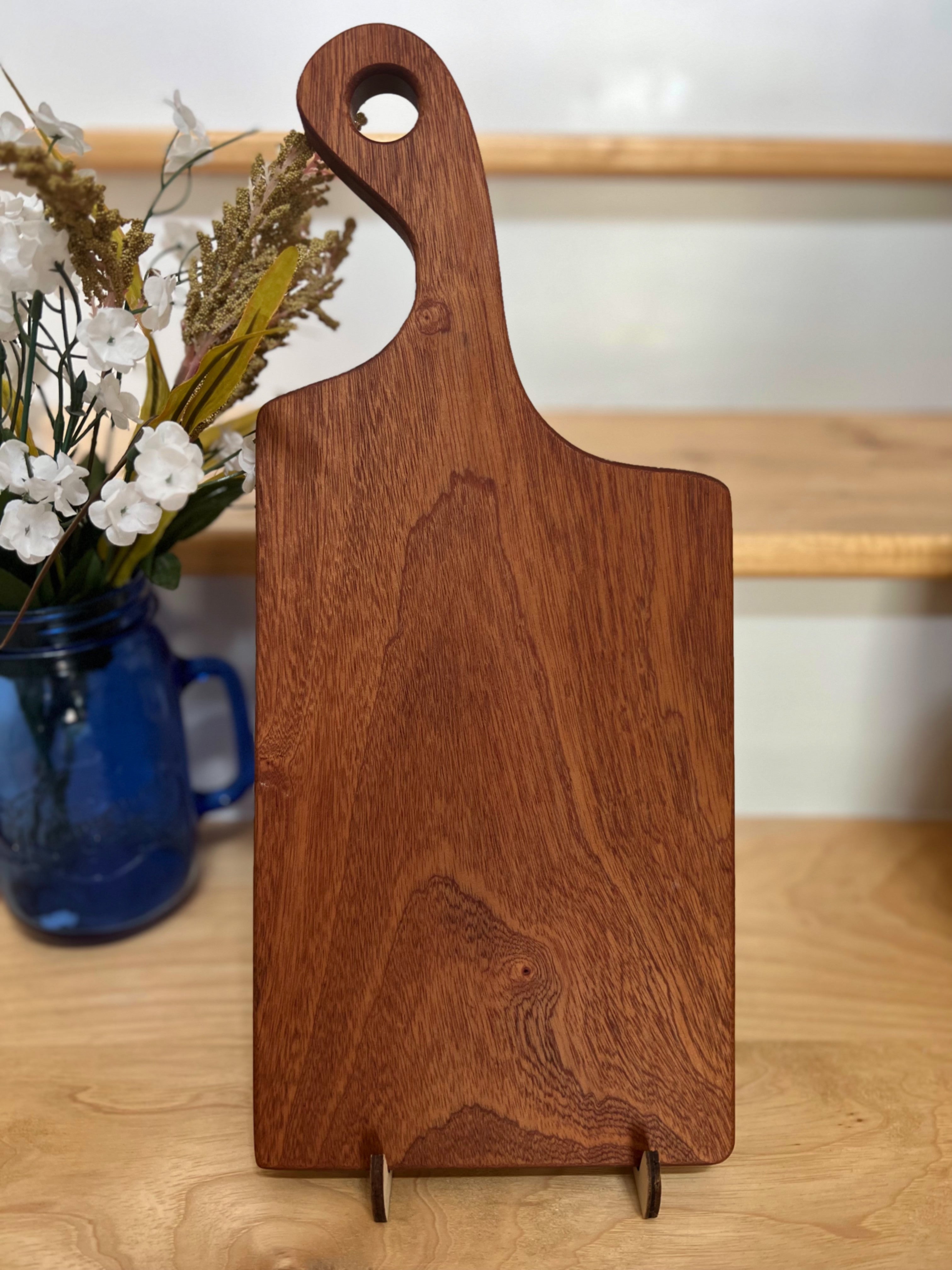 Charcuterie Board- Curved Handle – AVEL Woodworking